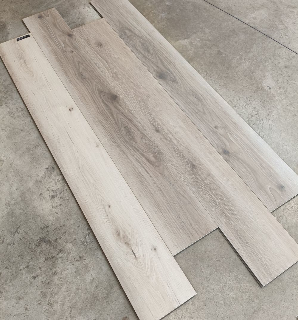 Melaminico Waterproof PEAKS MONT BLANC 8mm-AC4 – Nuñez Pisos